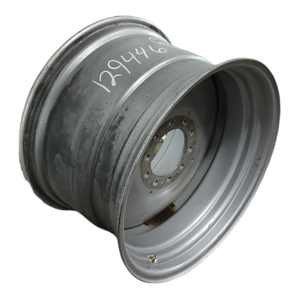 USED 18"W x 28"D, Case IH Silver Mist 10-Hole Formed Plate for Sale | NTS Tire Supply