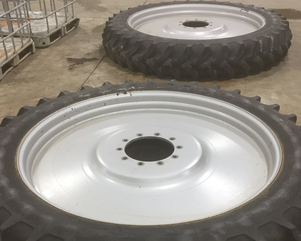USED 10"W x 54"D, Case IH Silver Mist 10-Hole Spun Disc , -5.25" Offset ...