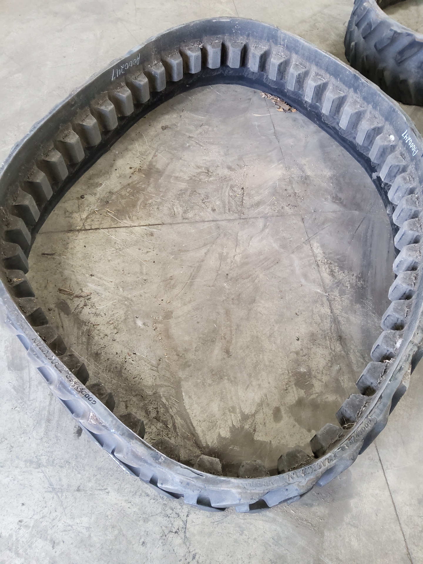 Used18" Goodyear Track Trackman Agricultural Tracks for Case IH Rowtrac ...