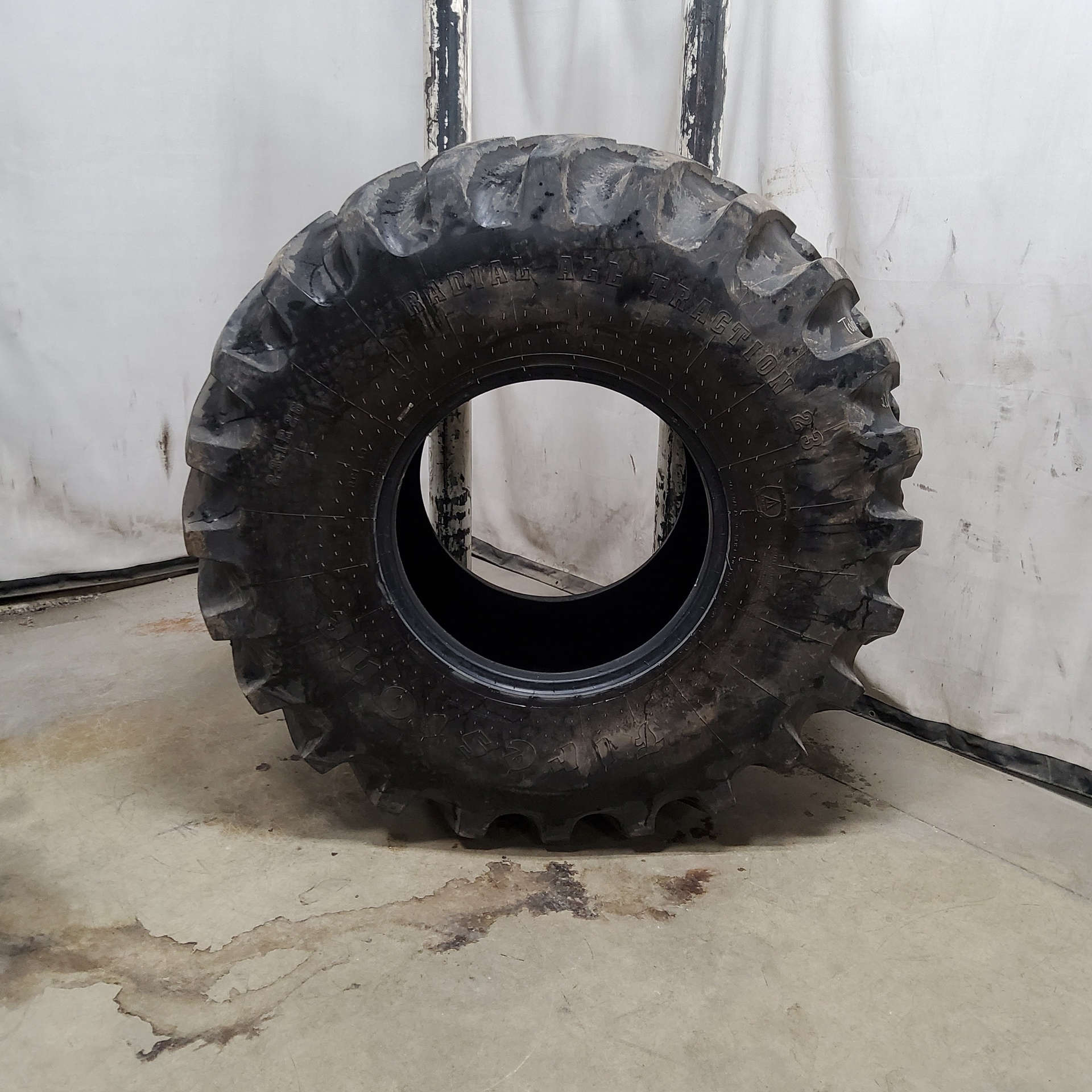 Used23.1/R26 Firestone Radial All Traction 23 R-1 Agricultural Tires ...