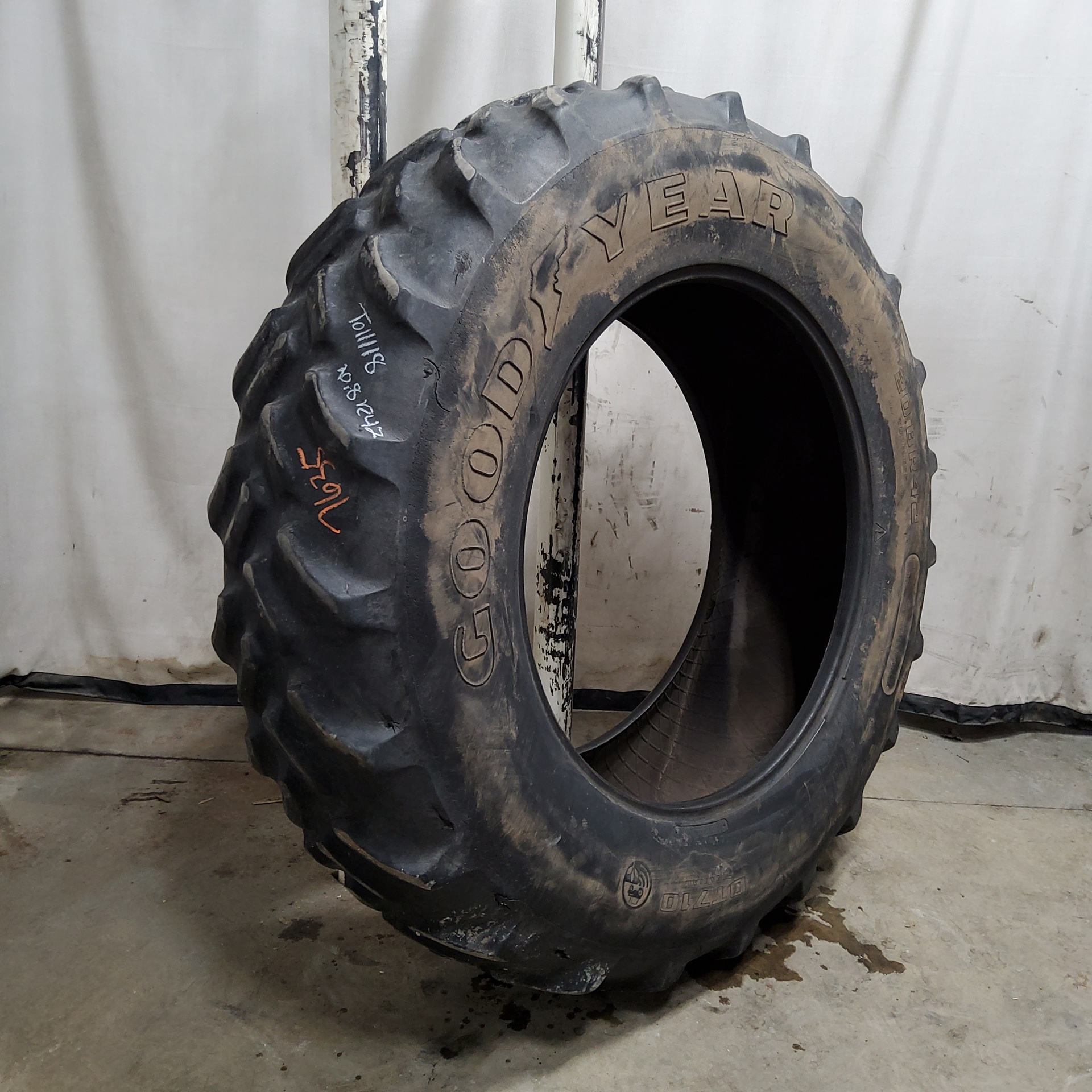 Used20.8/R42 Goodyear Farm DT710 Radial R-1 Agricultural Tires for ...