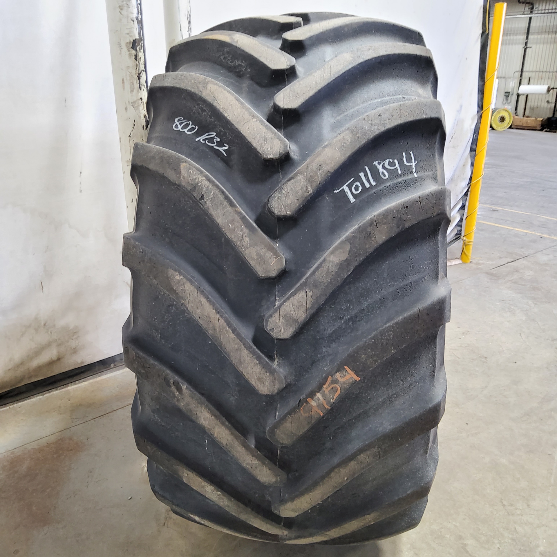 Used800/65R32 Alliance 360 Super Power Drive R-1+ Agricultural Tires ...
