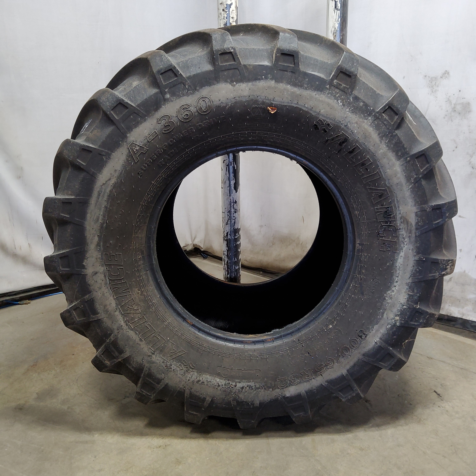 Used800/65R32 Alliance 360 Super Power Drive R-1+ Agricultural Tires ...