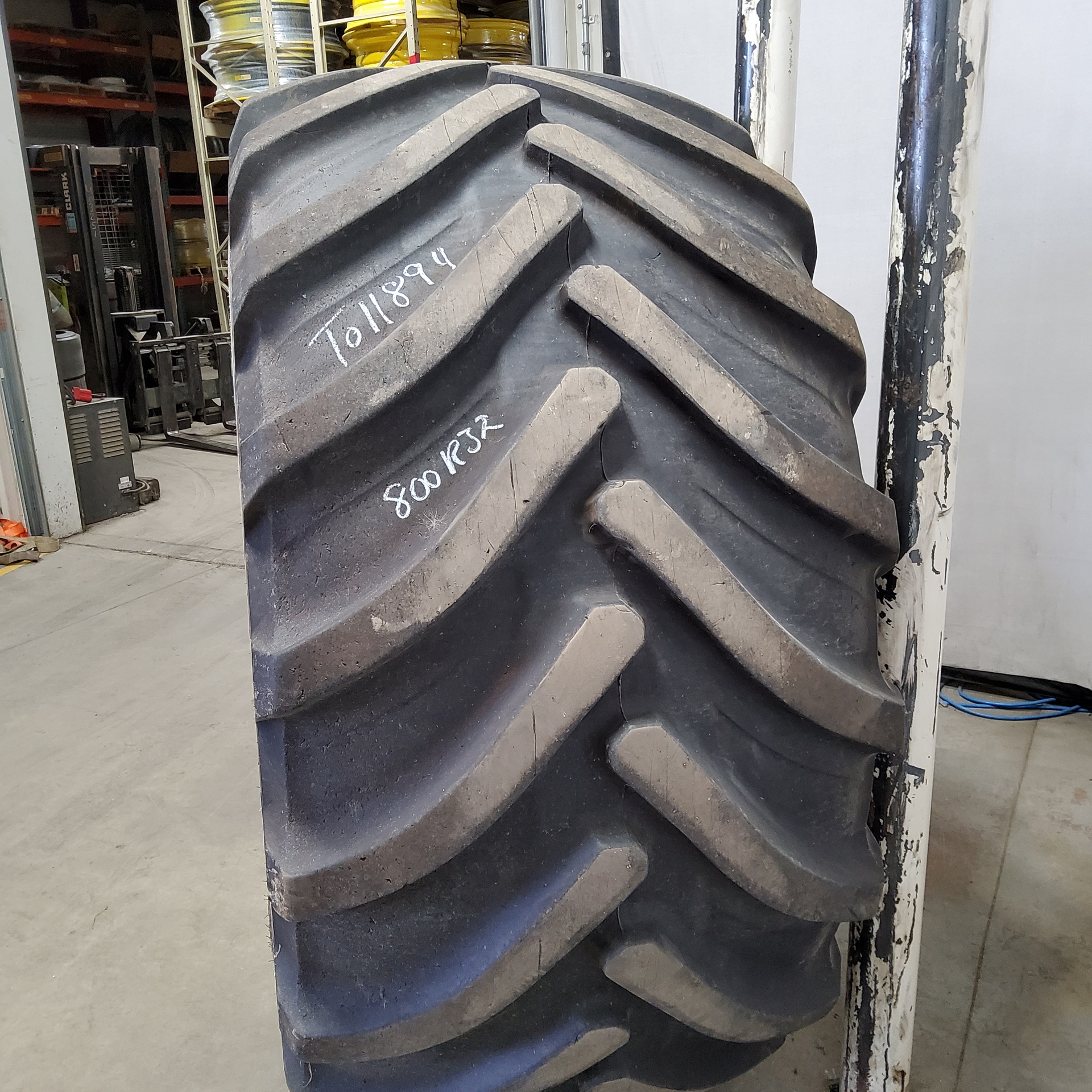Used800/65R32 Alliance 360 Super Power Drive R-1+ Agricultural Tires ...