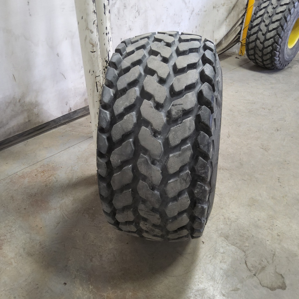 USED 21.5L-16.1 Firestone Turf & Field R-3 C (6 Ply), 90% for Sale ...