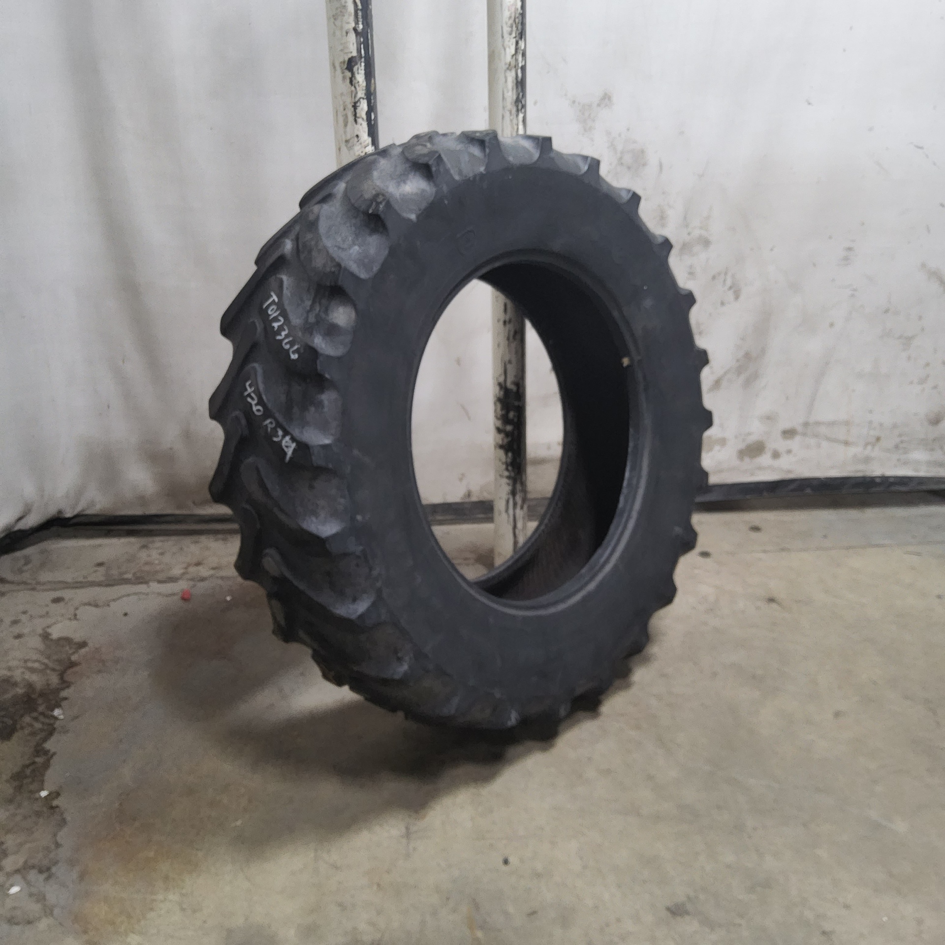 Used420/85R34 Firestone Radial All Traction DT R-1W Agricultural Tires for Sales | NTS Tire ...