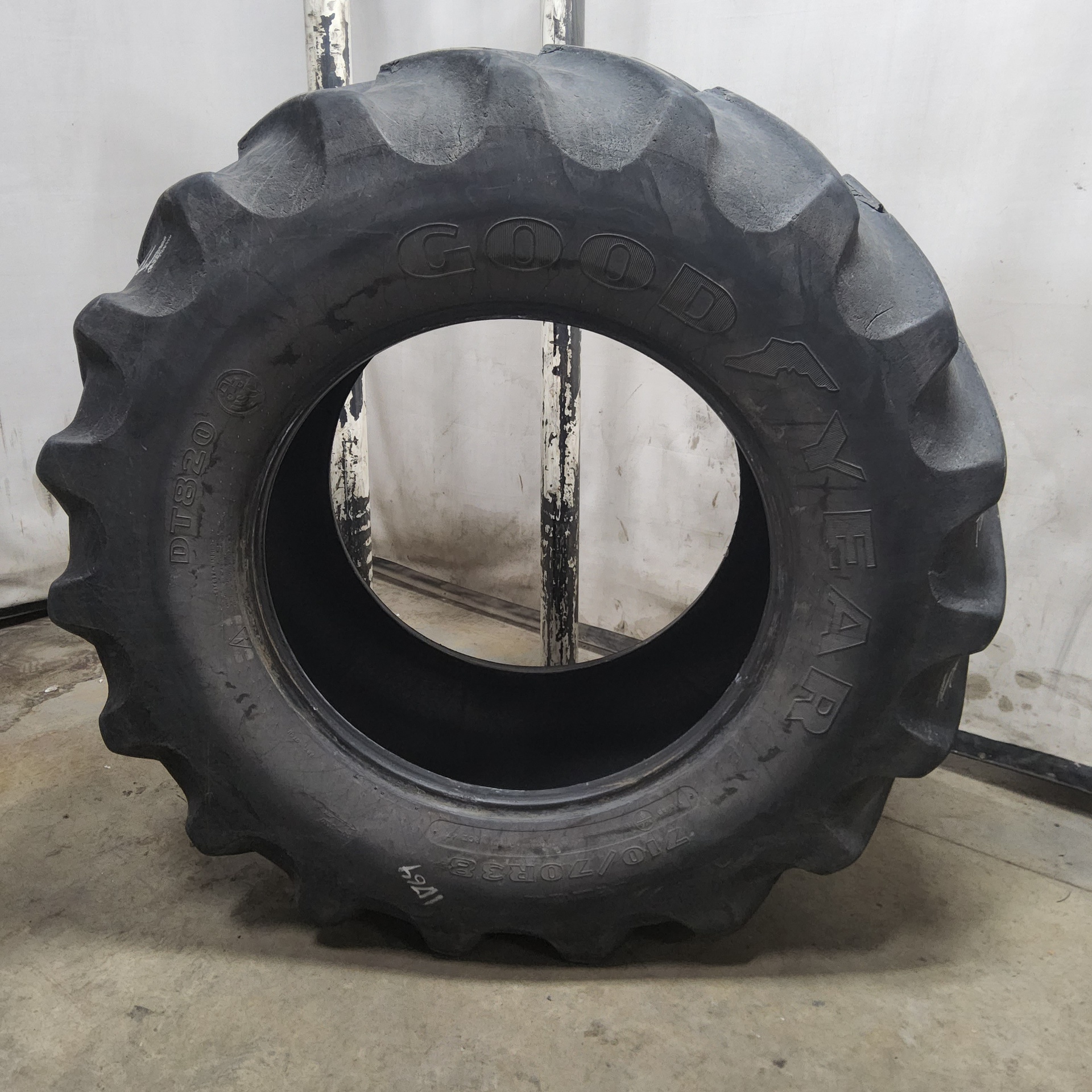 Used710/70R38 Goodyear Farm DT820 Super Traction R-1W Agricultural ...