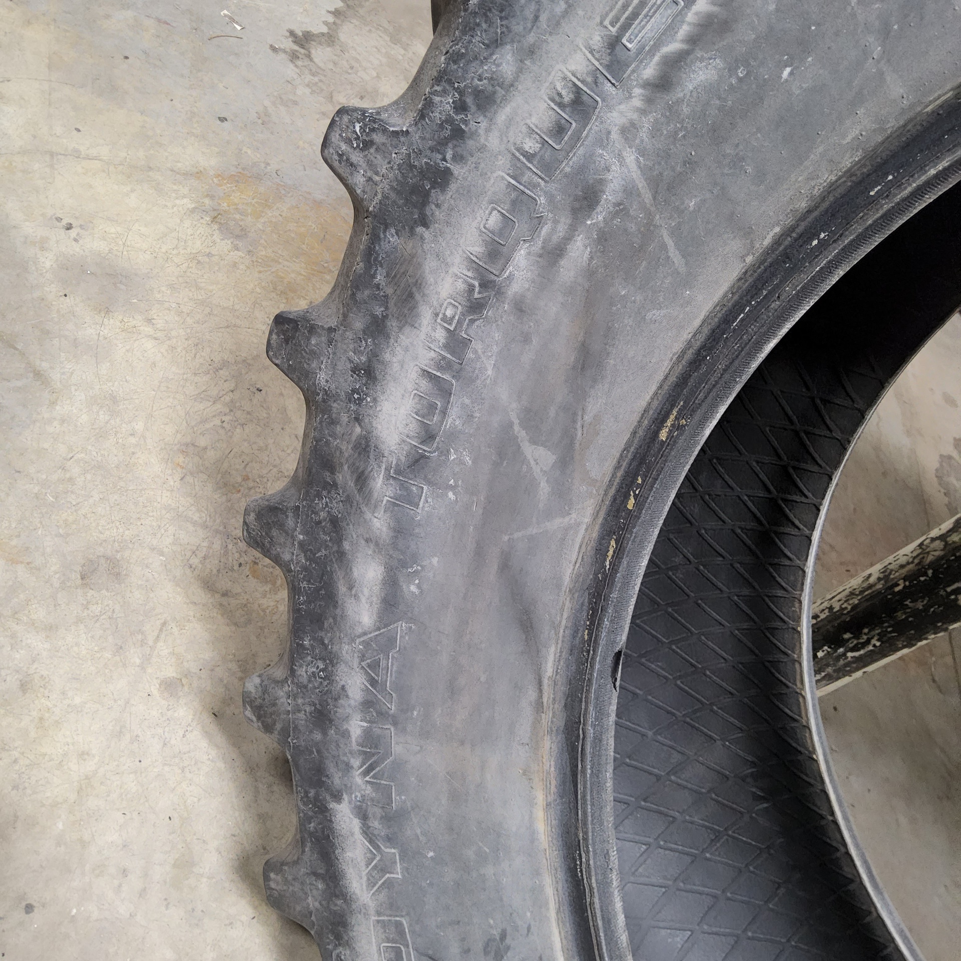 Used20.8/R38 Goodyear Farm Dyna Torque Radial R-1 Agricultural Tires ...