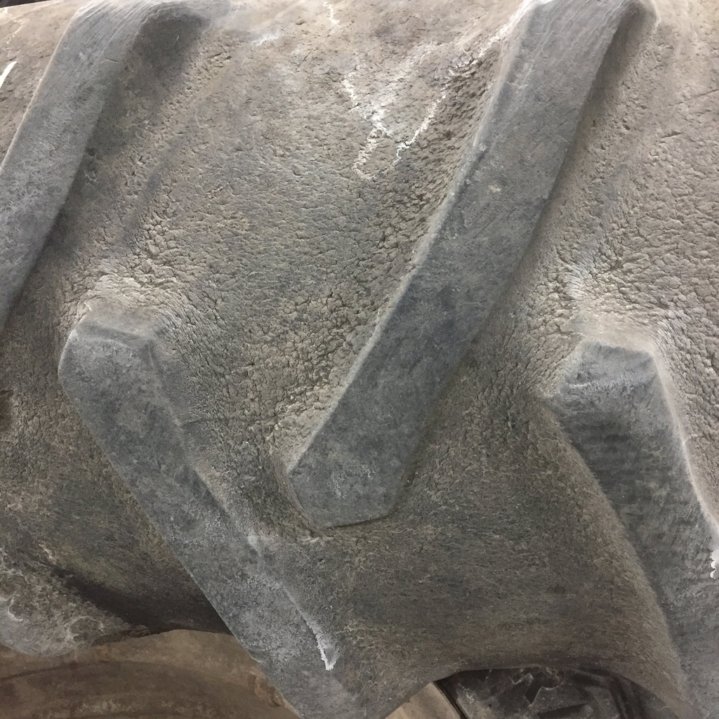 USED 18.4/-38 Firestone All Traction Field & Road R-1 on Case IH Silver ...