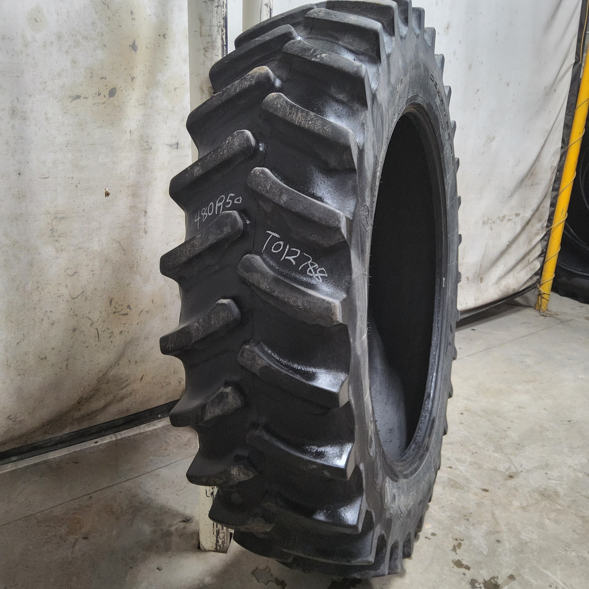 Used480/80R50 Firestone Radial Deep Tread 23 R-1W Agricultural Tires ...