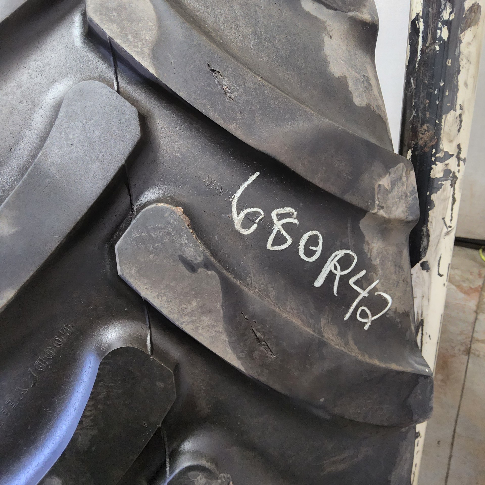 Used680/55R42 Goodyear Farm OptiTorque R-1 Agricultural Tires for Sales ...