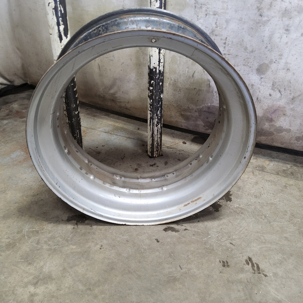 USED 18"W x 42-38"D, Case IH Silver Mist Double Bevel Step-Up Rim for ...