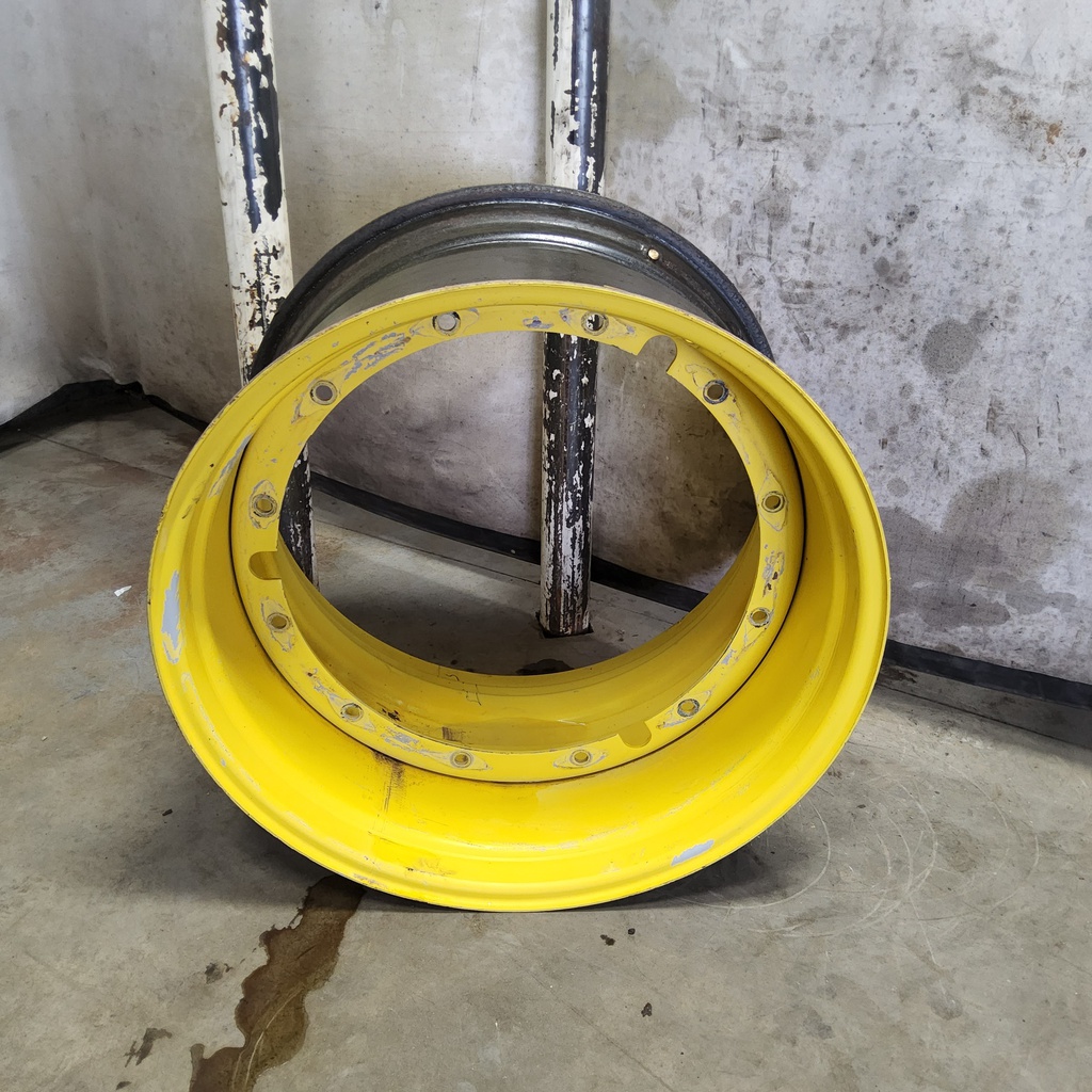 USED 23"W x 38"D, John Deere Yellow 12-Hole Stub Disc , -3.62" Offset ...