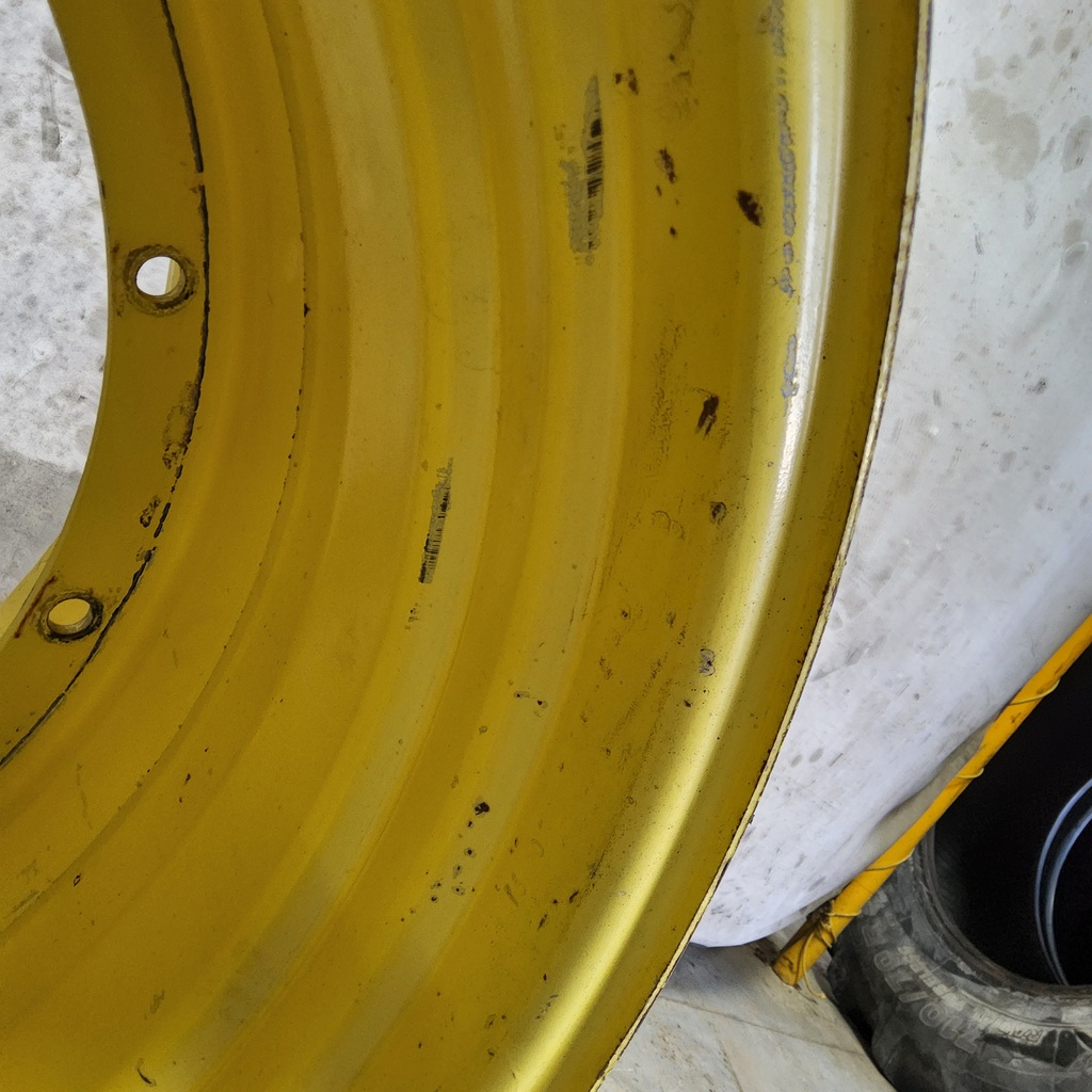 USED 23"W x 38"D, John Deere Yellow 12-Hole Stub Disc , -3.62" Offset ...