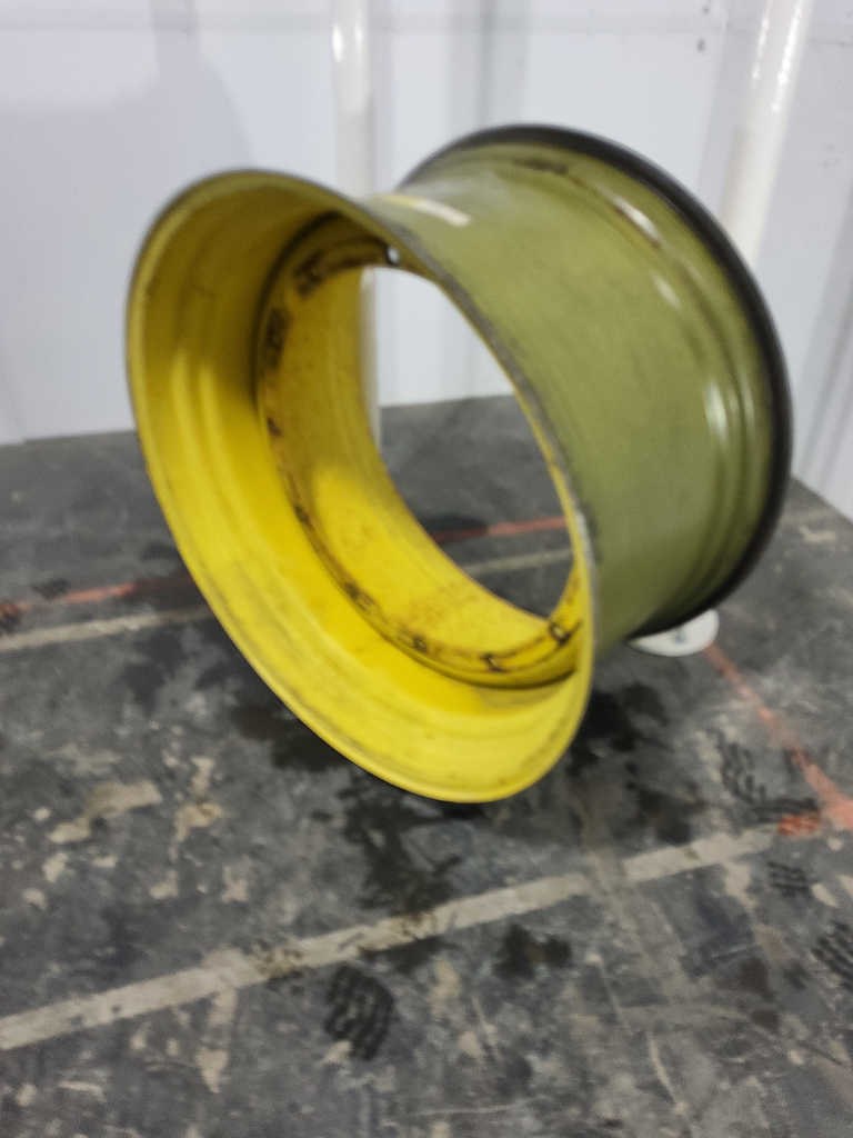 USED 23"W x 42"D, John Deere Yellow 12-Hole Stub Disc , -3.75" Offset ...