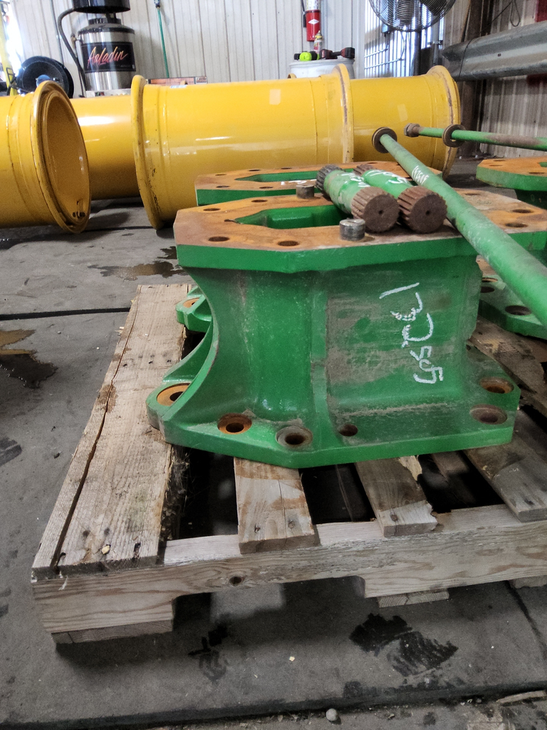 USED 11.75"L Combine Frame Extension for John Deere Combine "S" Series ...