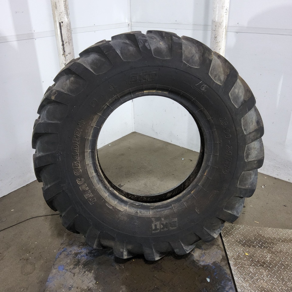 USED 13.00-24 BKT Tires Trac Grader Plus G-2 H (16 Ply), 80% for Sale ...