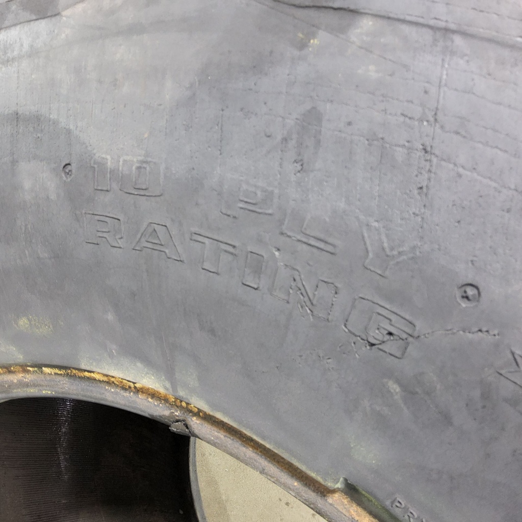 USED 30.5L-32 Goodyear Farm Dyna Torque R-1 E (10 Ply), 90% for Sale ...