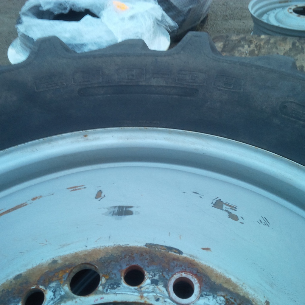 USED 18"W x 38"D, Case IH Silver Mist 20-Hole Dolly Dual , -15.38 ...