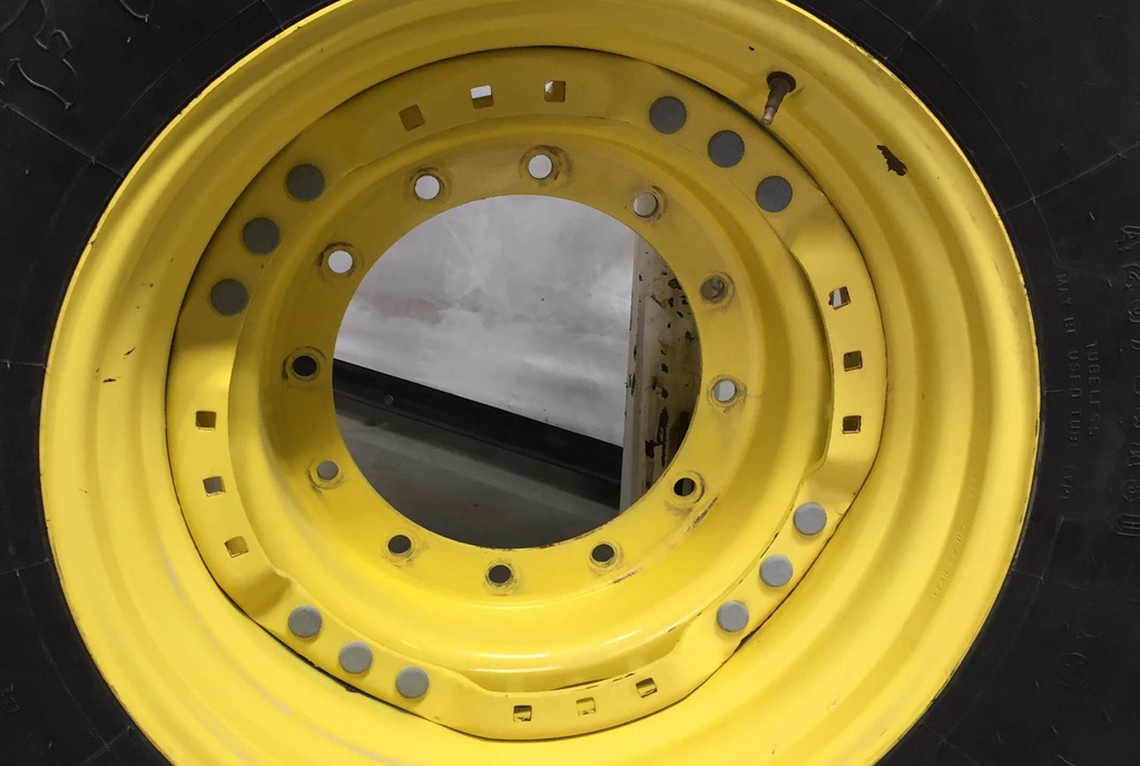 USED 12-Hole Waffle Disc (Groups of 3 Bolts) Center for 28"-30" Rim ...