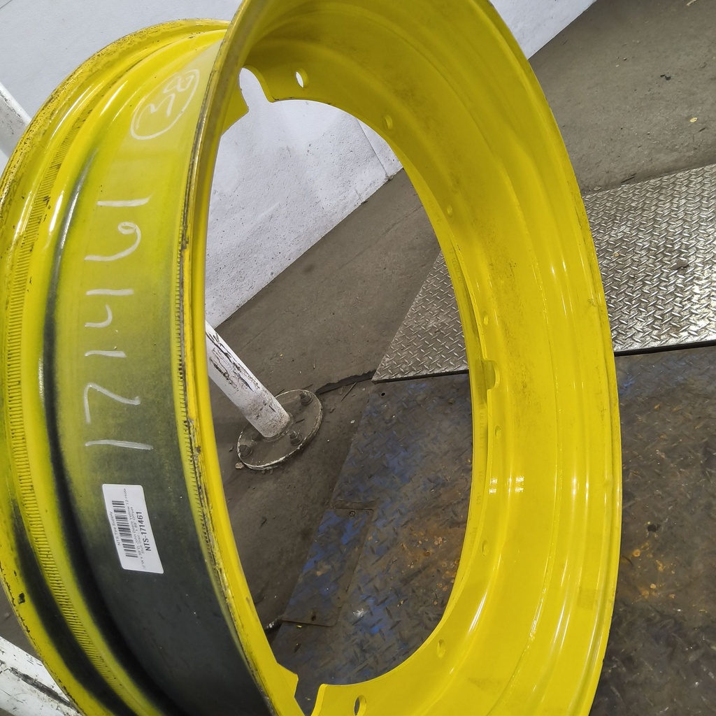 USED 10"W x 38"D, John Deere Yellow 12-Hole Stub Disc , 1.88" Offset ...