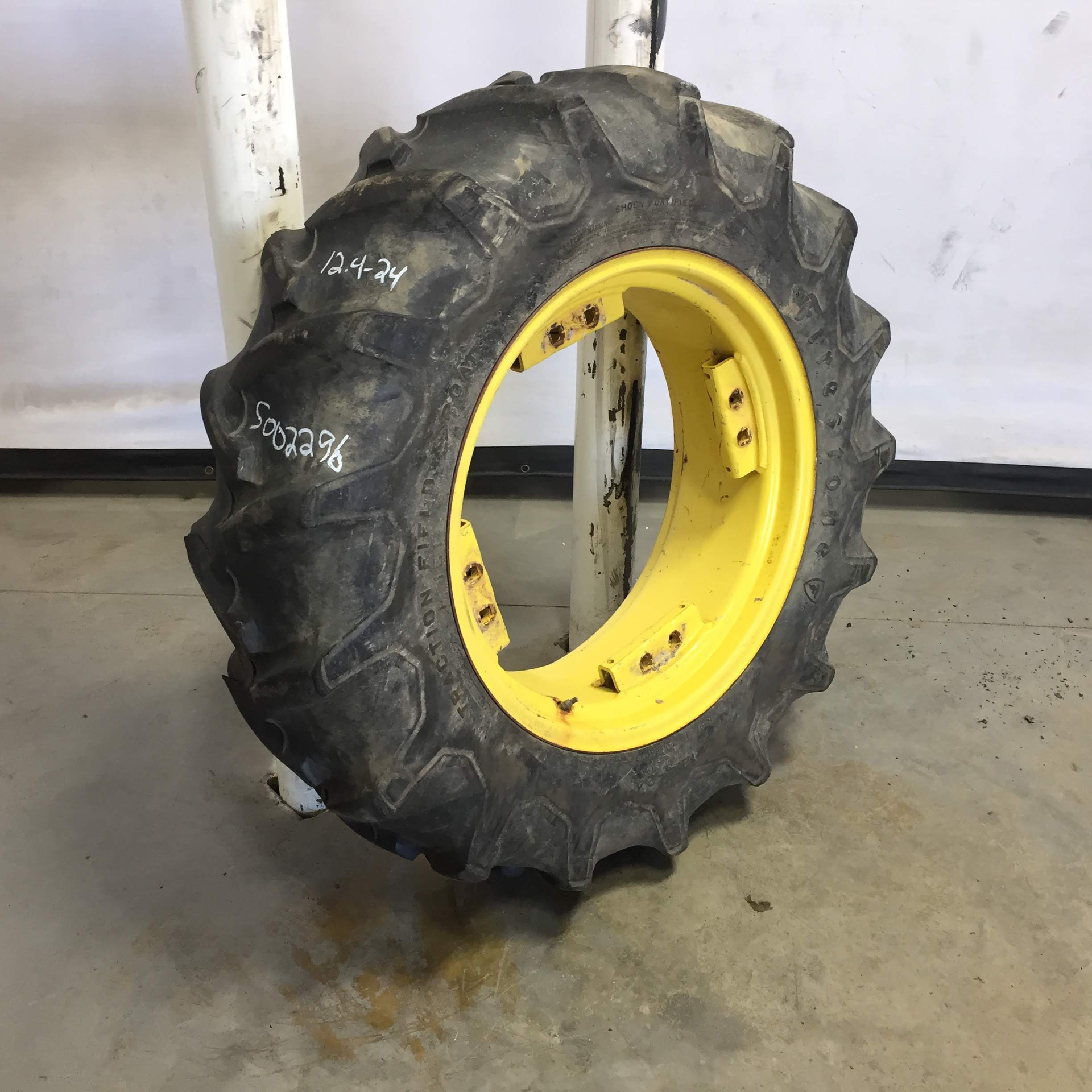 Used12.4/-24 Firestone Traction Field & Road R-1 Agricultural Tires for ...
