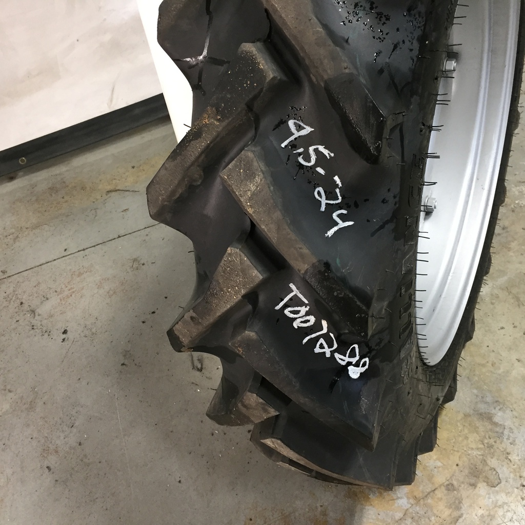 USED 9.5-24 Alliance 324 Farm Pro R-1 D (8 Ply), 95% for Sale | NTS ...