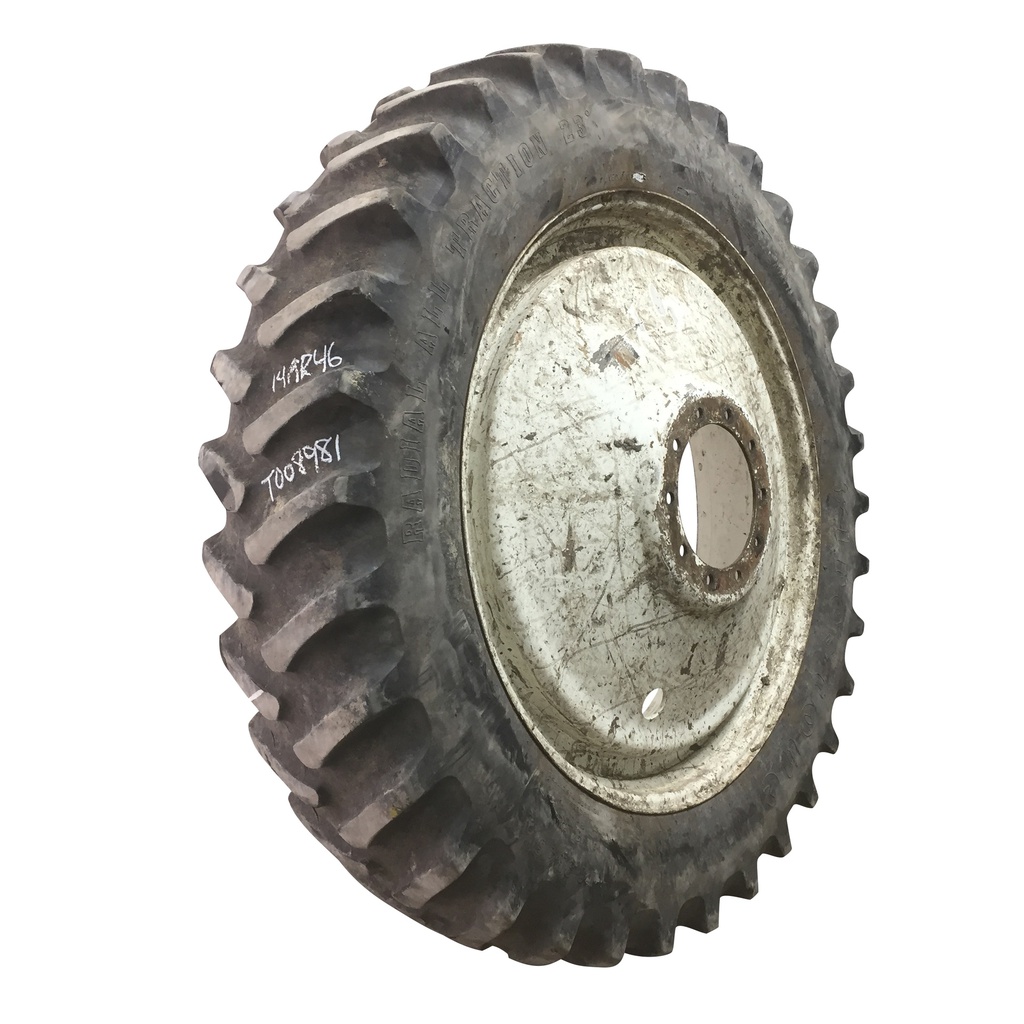 USED 14.9/R46 Firestone Radial All Traction 23 R-1 on New Holland White ...