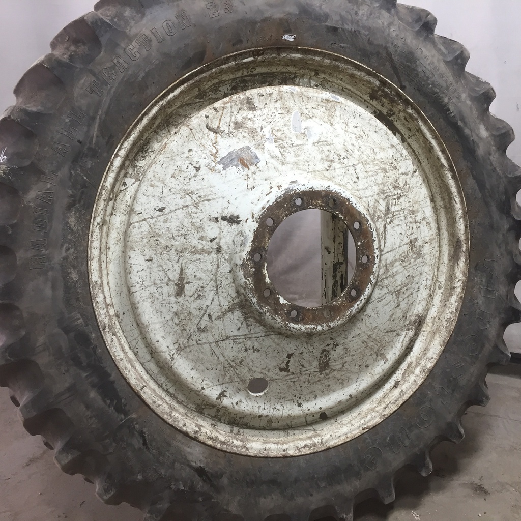 USED 14.9/R46 Firestone Radial All Traction 23 R-1 on New Holland White ...
