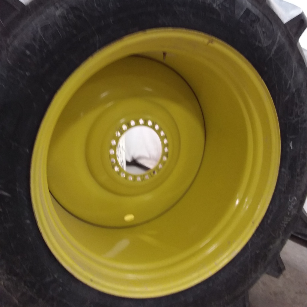 USED LSW1100/45R46 Goodyear Farm DT930 R-1W on John Deere Yellow 20 ...