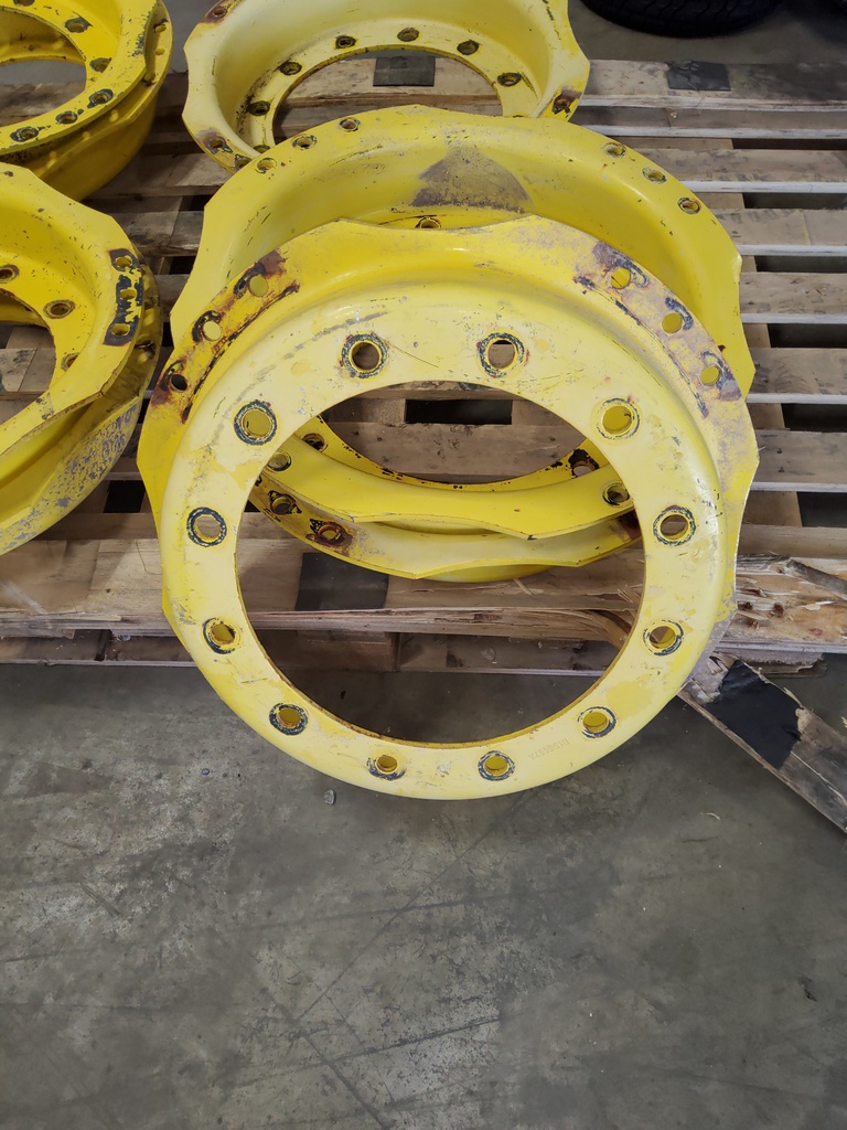 USED 12-Hole Waffle Disc (Groups of 3 Bolts)HD Center for 28"-30" Rim ...