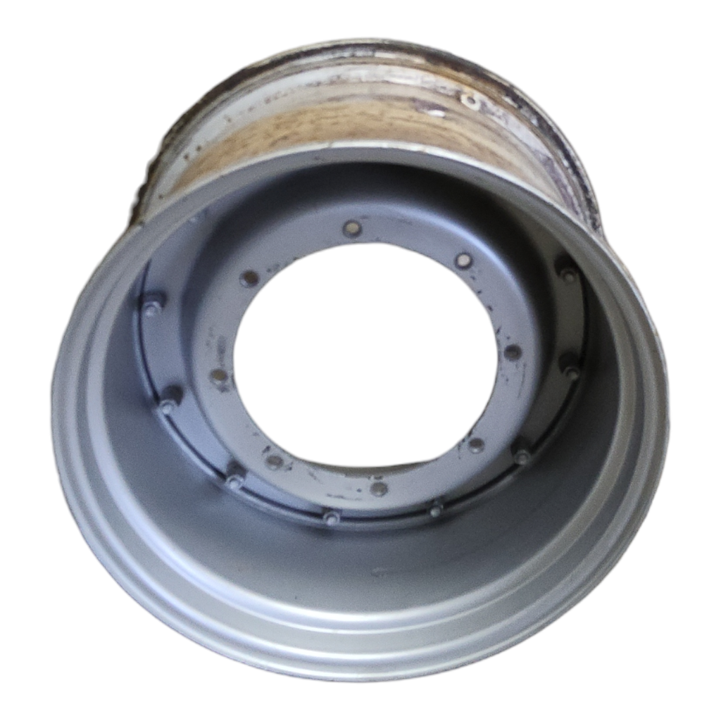 USED 18"W x 28"D Stub Disc Rim with 8-Hole Center, Case IH Silver Mist ...