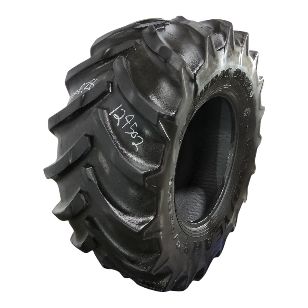 USED 600/65R28 Goodyear Farm DT824 Optitrac R-1W 154B 40% for Sale ...