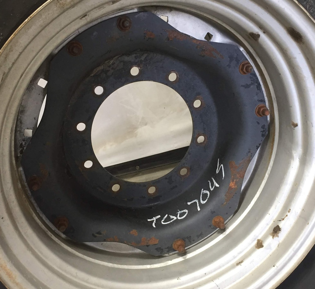 USED 10-Hole Waffle Disc (Groups of 2 Bolts) Center for 28"-30" Rim ...