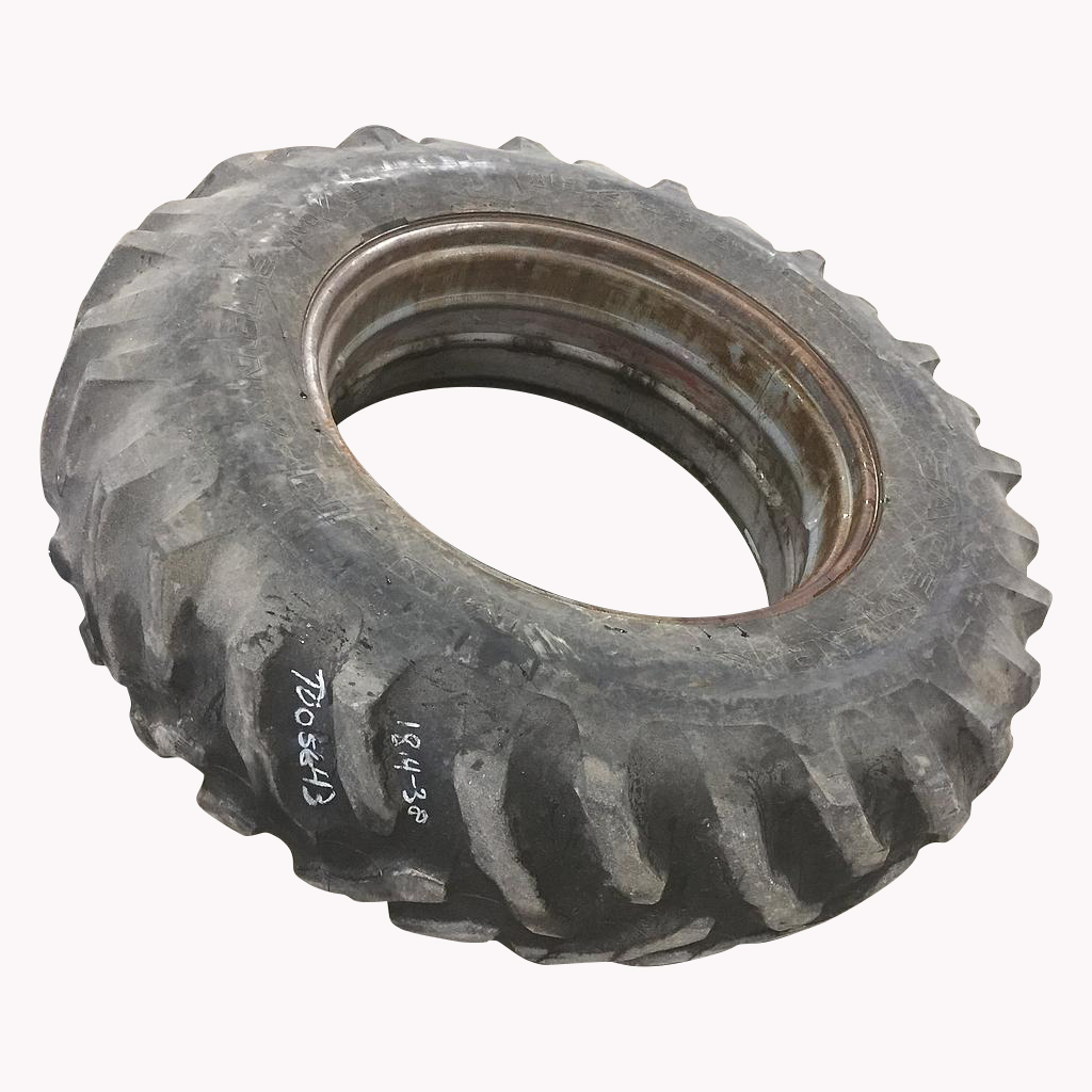 USED 18.4/-38 Safemark Multi Angle M/B R-1 on Case IH Silver Mist ...
